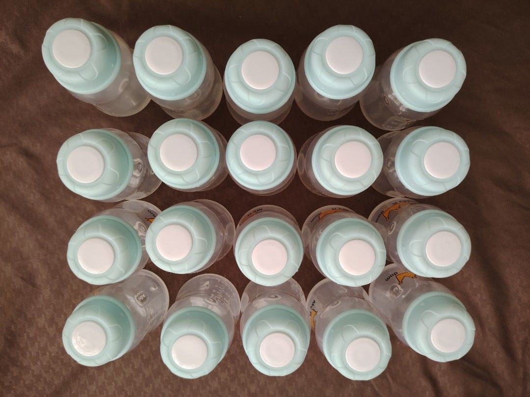 10 Botol Simpan Susu di Peti Ais Milk Storage Bottles, Babies & Kids ...