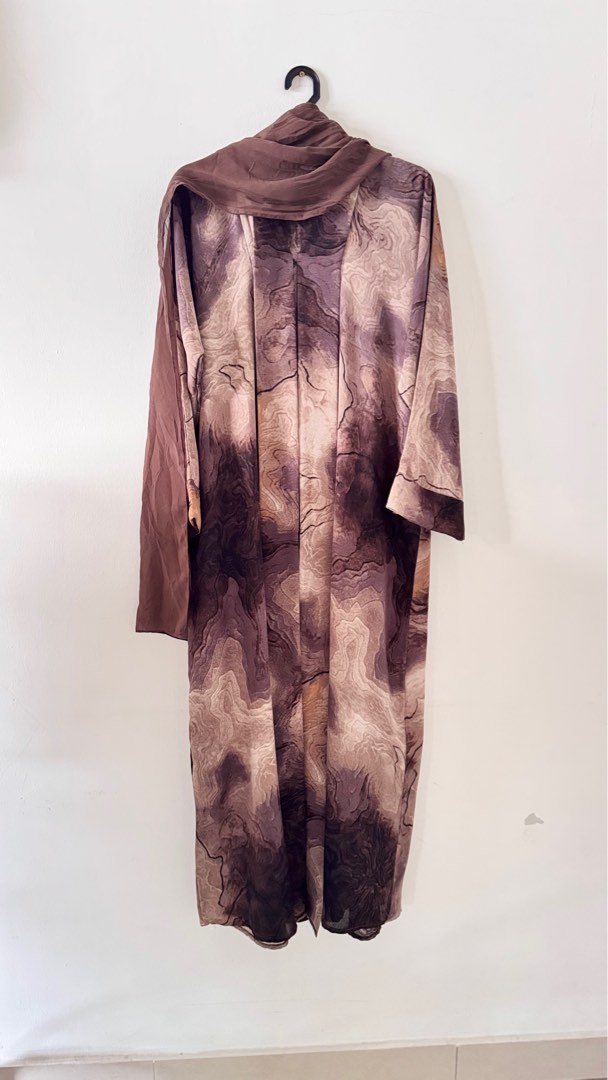 Abaya new design 2025, Women's Fashion, Muslimah Fashion, Kaftans ...