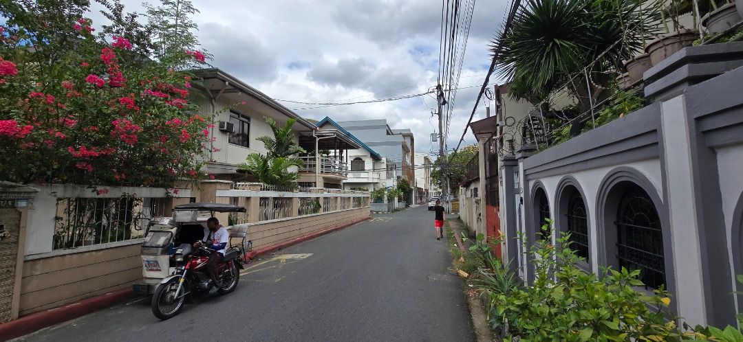 Barangay Batis San Juan Corner House and Lot for Sale near SJ Coliseum ...