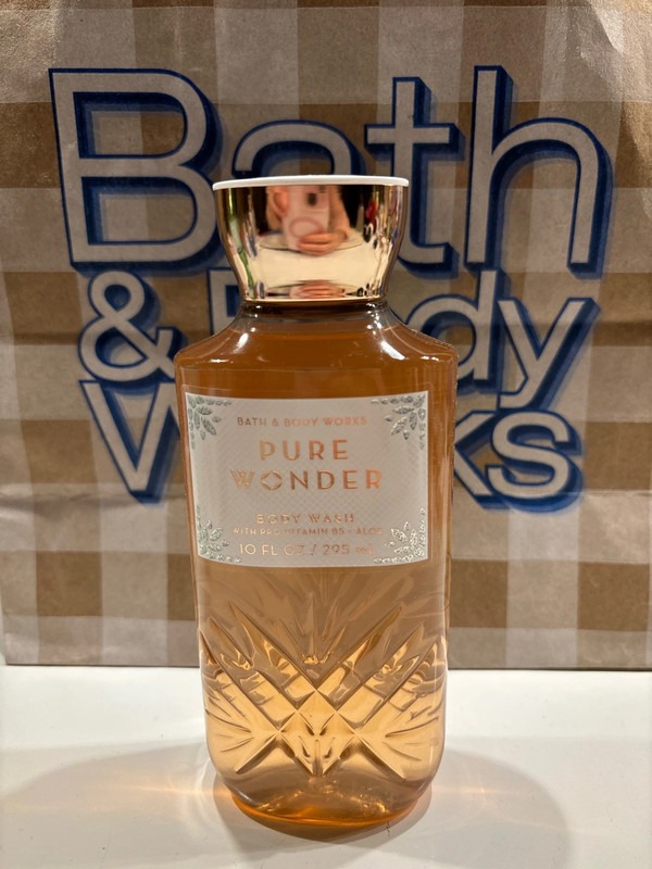 Bath & Body Works Pure Wonder Body Wash, Beauty & Personal Care, Bath ...