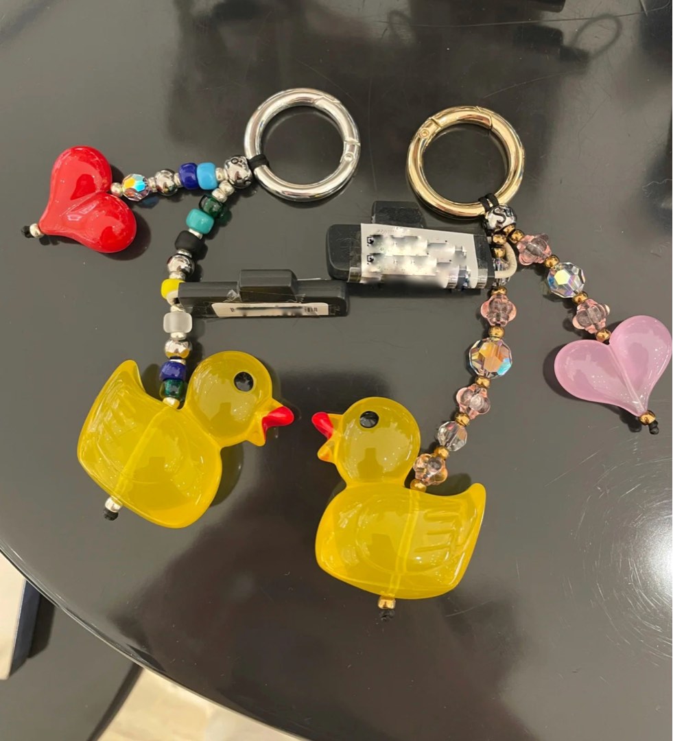 Blackpink Lisa String Ting Bag Charm (pink or red heart), Women's ...