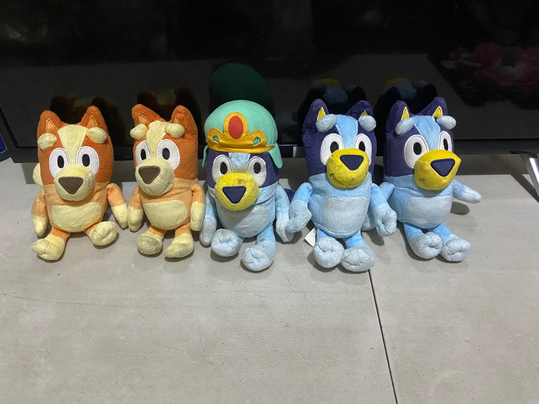 Bluey Small Plush 5-Pc Bundle, Hobbies & Toys, Toys & Games on Carousell