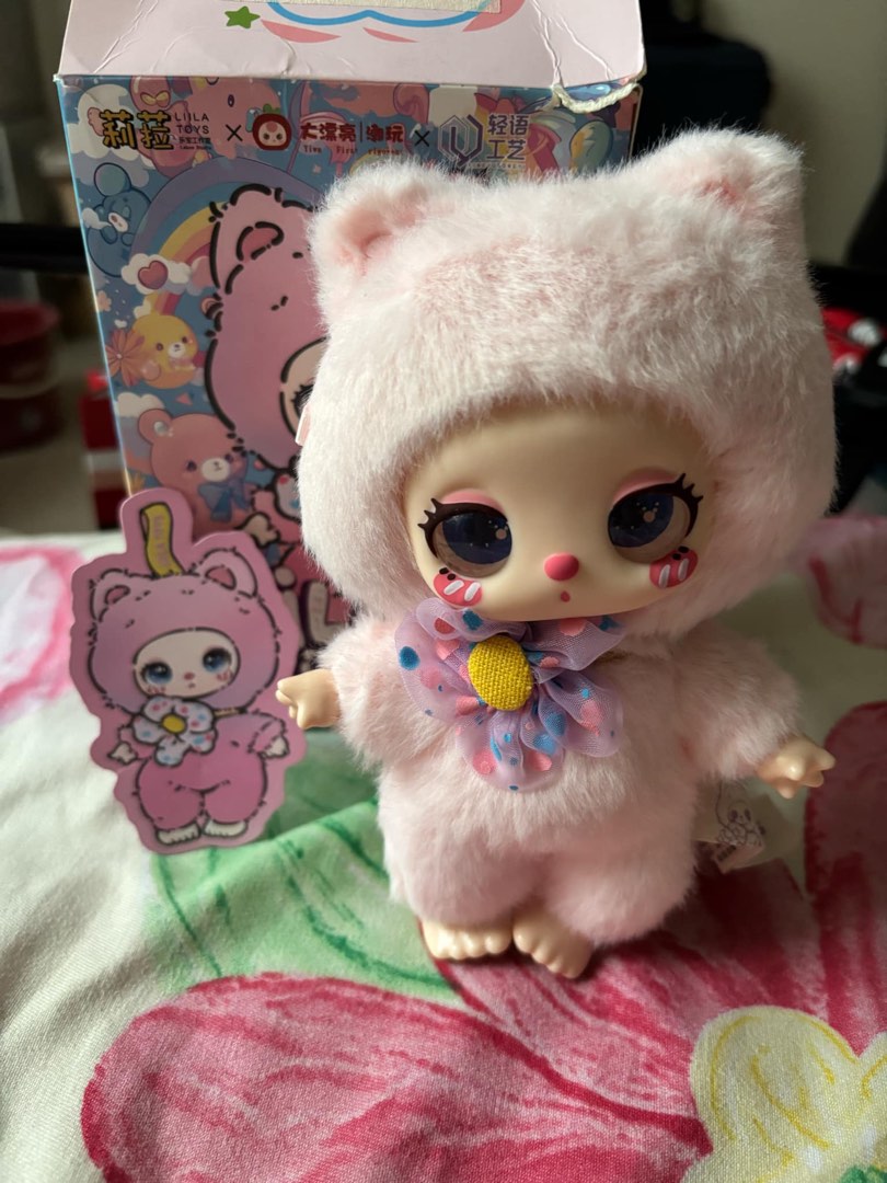 Lilah's Lucky Cat V1, Hobbies & Toys, Memorabilia & Collectibles, Fan ...
