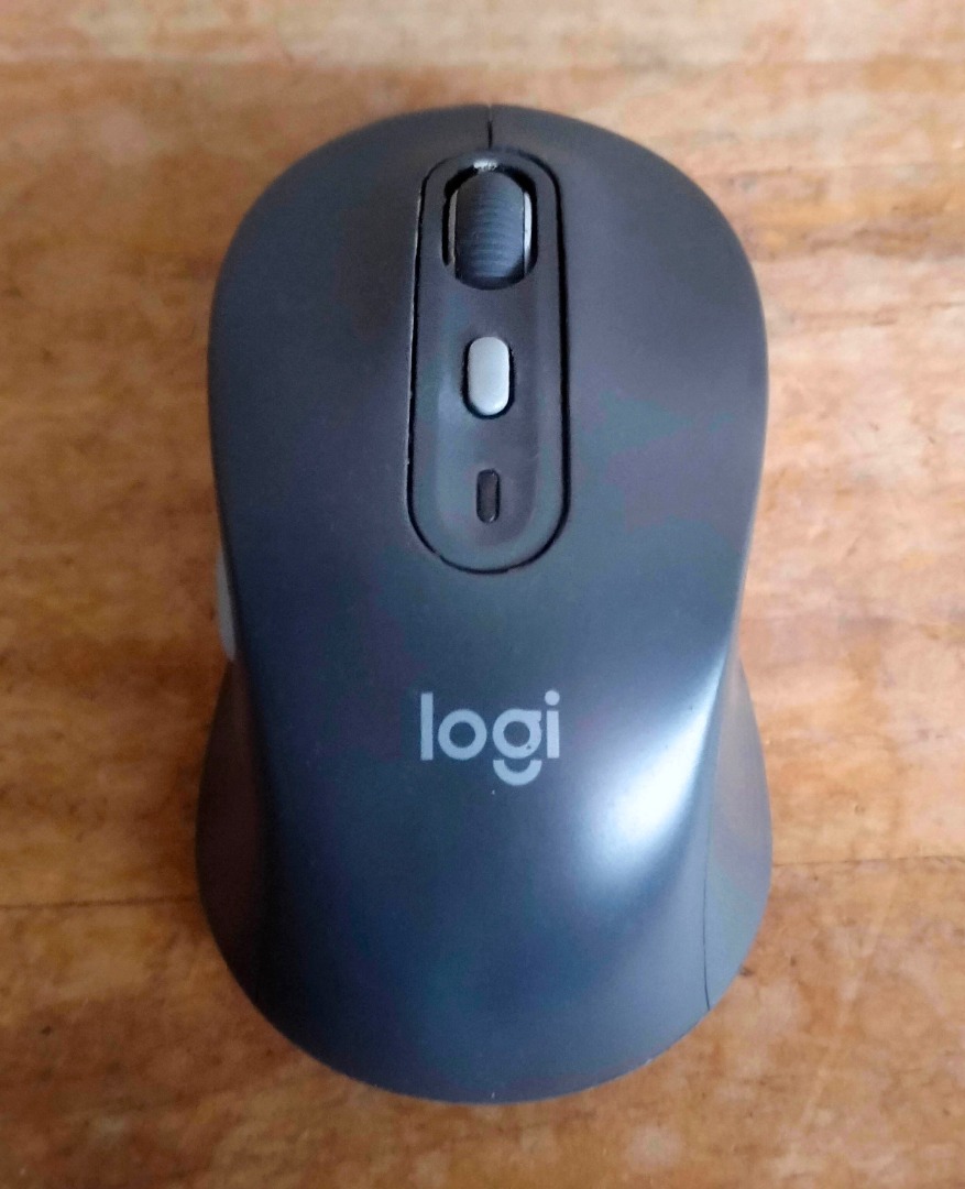 Logitech Signature Plus M750 Multi-Device Silent Mouse Bluetooth ...