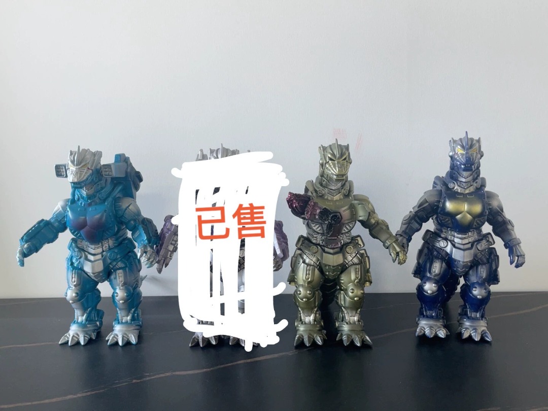 新世紀機械哥斯拉（三式機龍）Marmit（怪獸天國）2003年Sofubi膠1.藍色單體2.金, 興趣及遊戲, 玩具 & 遊戲類 - Carousell
