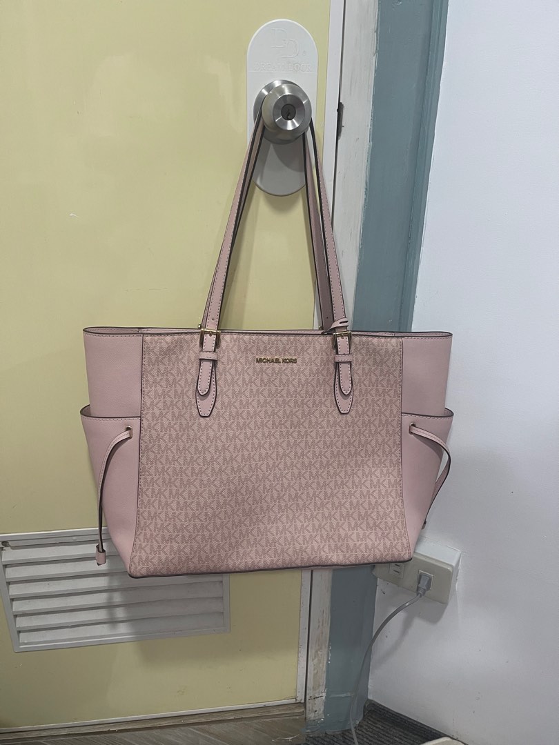 Micheal Kors Large Gilly Tote bag, Women's Fashion, Bags & Wallets ...