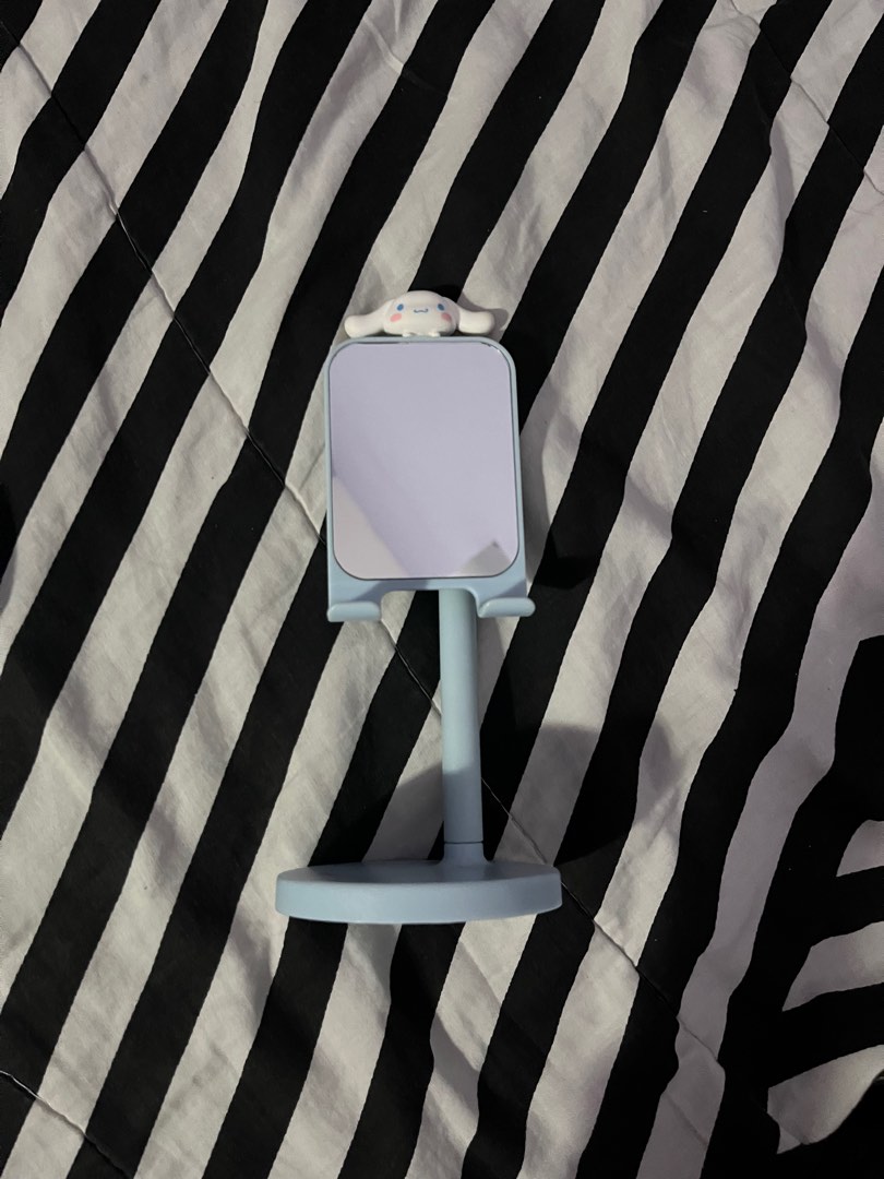 Miniso Cinnamoroll phone stand, Hobbies & Toys, Toys & Games on Carousell