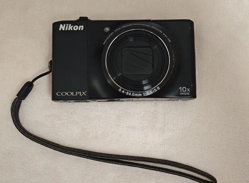 Nikon S8000 CCD Camera, Photography, Cameras on Carousell