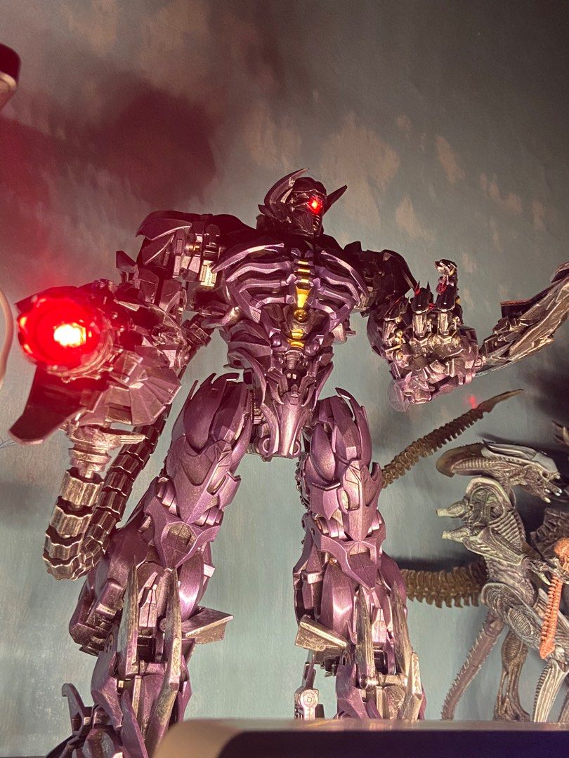 OVERSIZED KO SHOCKWAVE TF DOTM, Hobbies & Toys, Toys & Games on Carousell