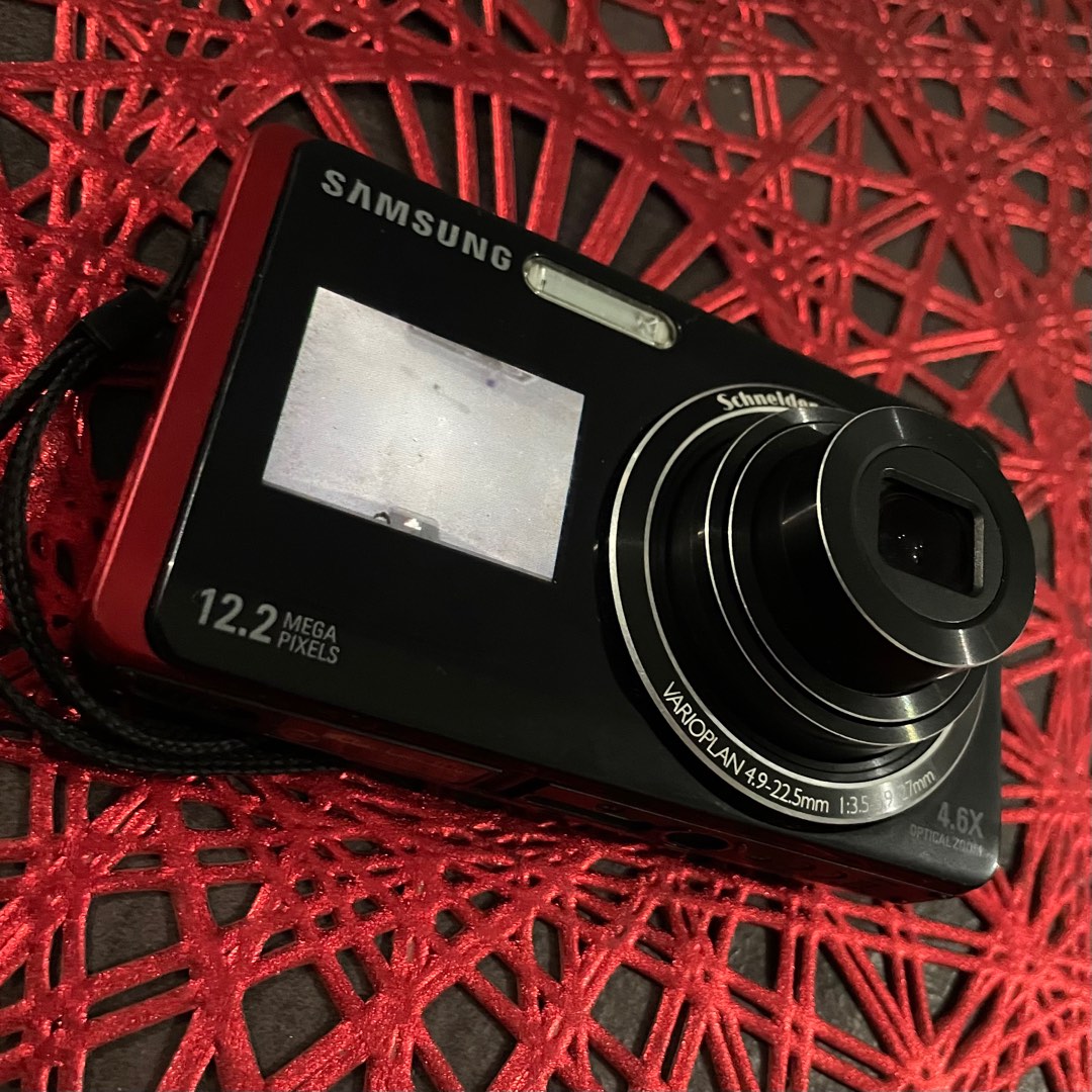 Samsung ST500 Dual Screen Digicam, Photography, Cameras on Carousell