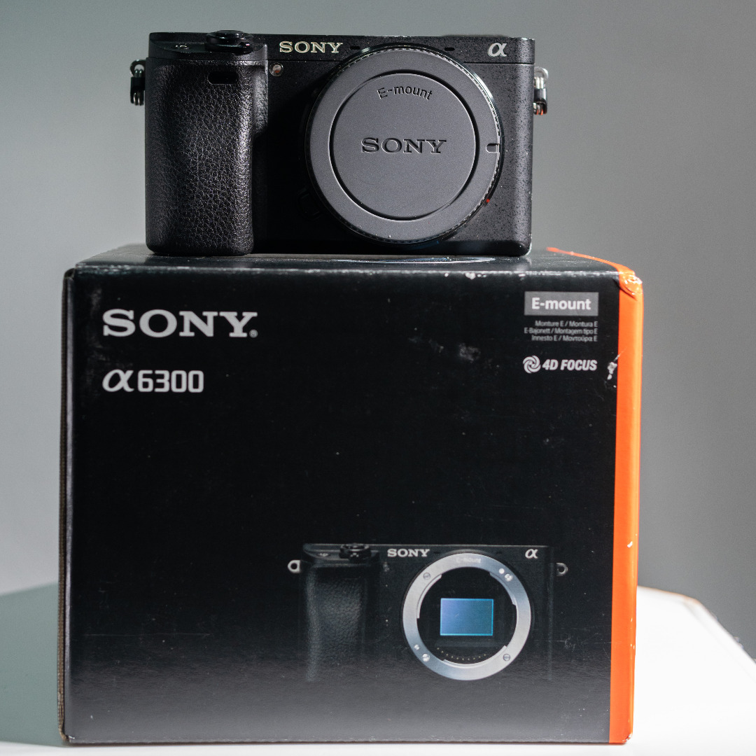 Sony A6300 for sale, FOC Smallrig cage, Photography, Cameras on Carousell