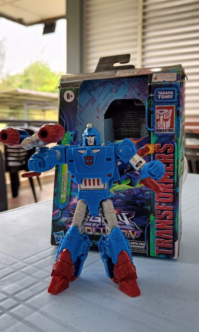 Transformer Legacy Deluxe - Autobot Devcon (5.5"), Hobbies & Toys, Toys ...