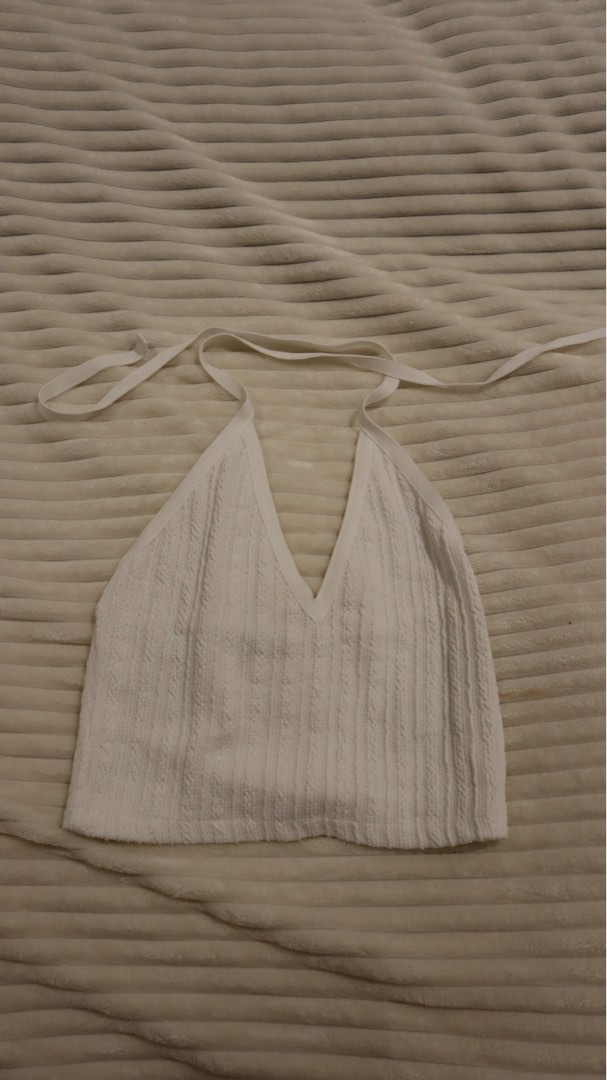 White simple top with detailed stitching, Women's Fashion, Tops, Others Tops on Carousell
