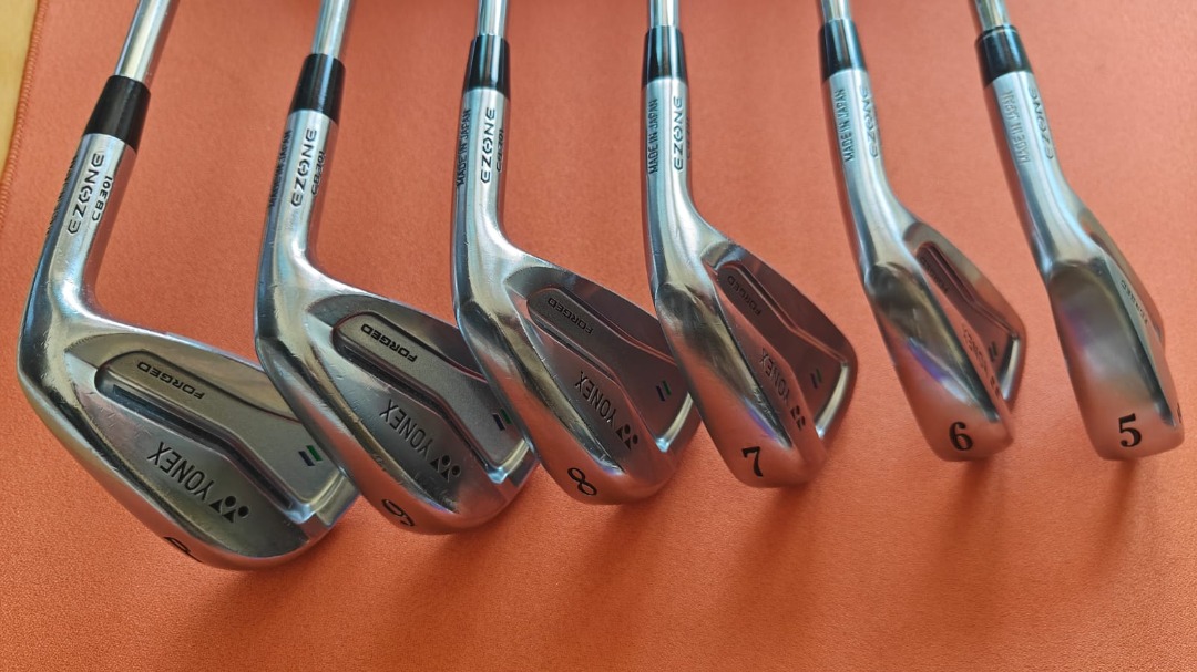 Yonex EZONE CB301 Iron 7-piece set 6-PW + 48 wedge MODUS3 TOUR105S, 運動 ...
