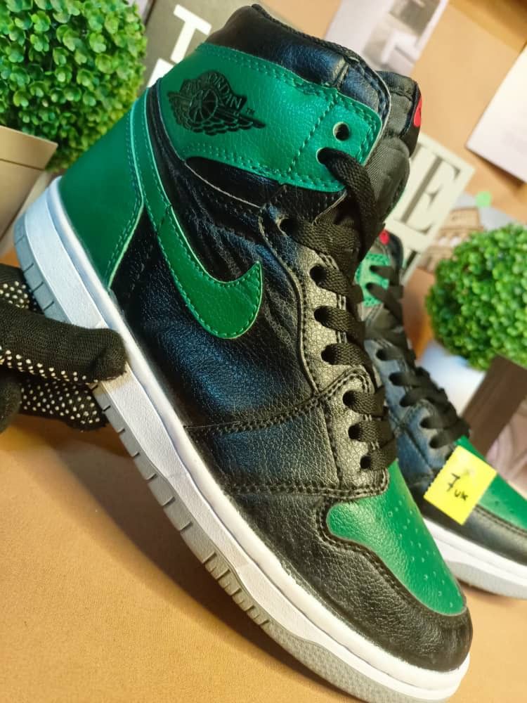 Air Jordan 1 High Cut, Men's Fashion, Footwear, Casual shoes on Carousell