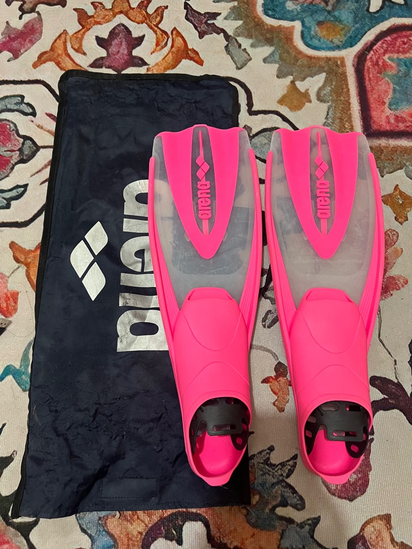 ARENA DIVING FINS (34-35) in Neon Pink, Sports Equipment, Fishing on ...