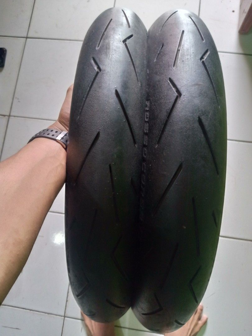 Ban motor softcompound merk FIRELLI DIABLO ROSO CORSA II RING 17 &14 ...