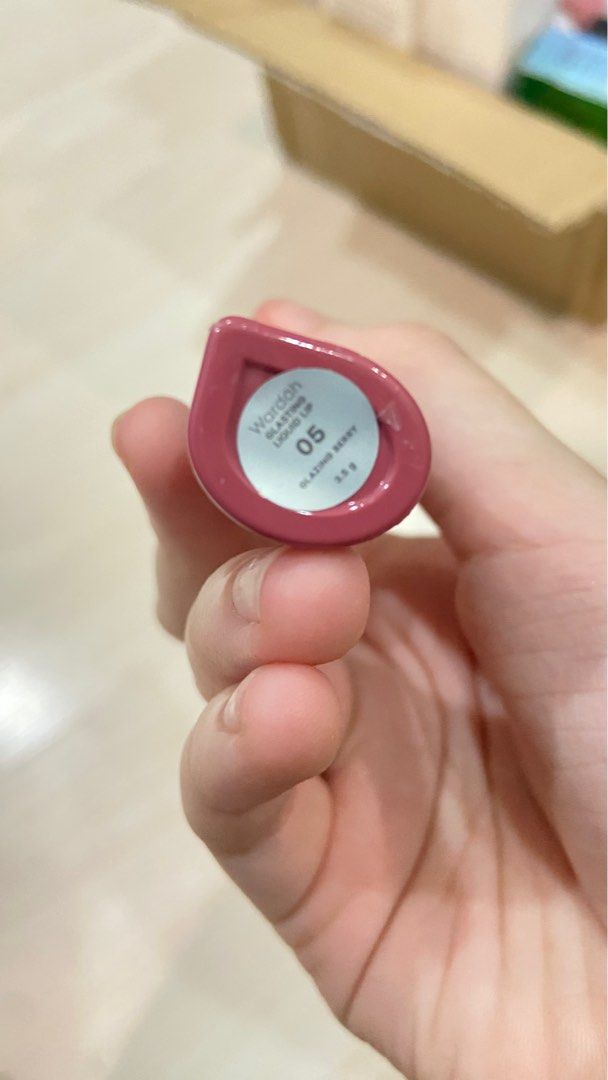 [BOTH] wardah glasting liquid lip in code 05 glazing berry and 06 ruby ...