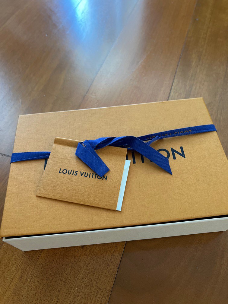 Louis Vuitton Wallet Box, Women's Fashion, Bags & Wallets, Wallets ...