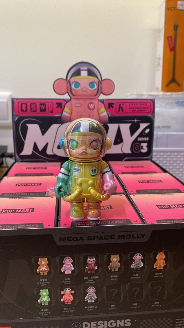 Mega Space Molly V3 Secret Starry (Edition 1), Hobbies & Toys, Toys ...