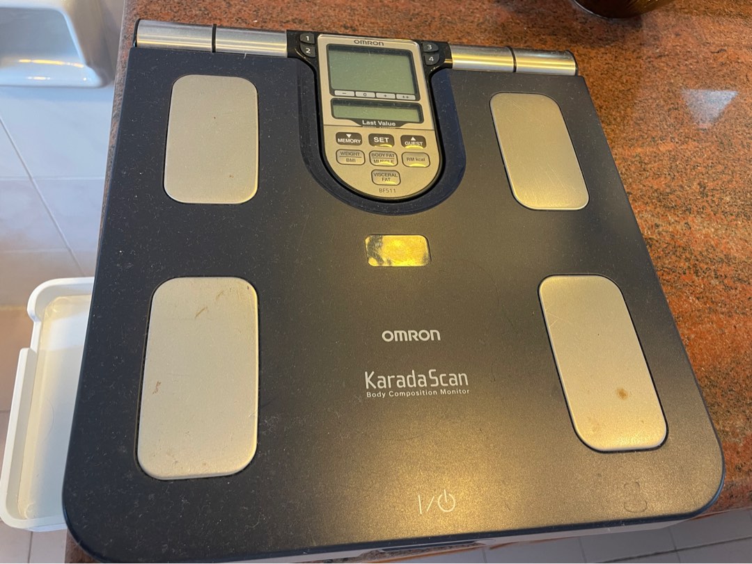 Omron BF511 Karada Scan weighing scale, 手提電話, 其他裝置 - Carousell