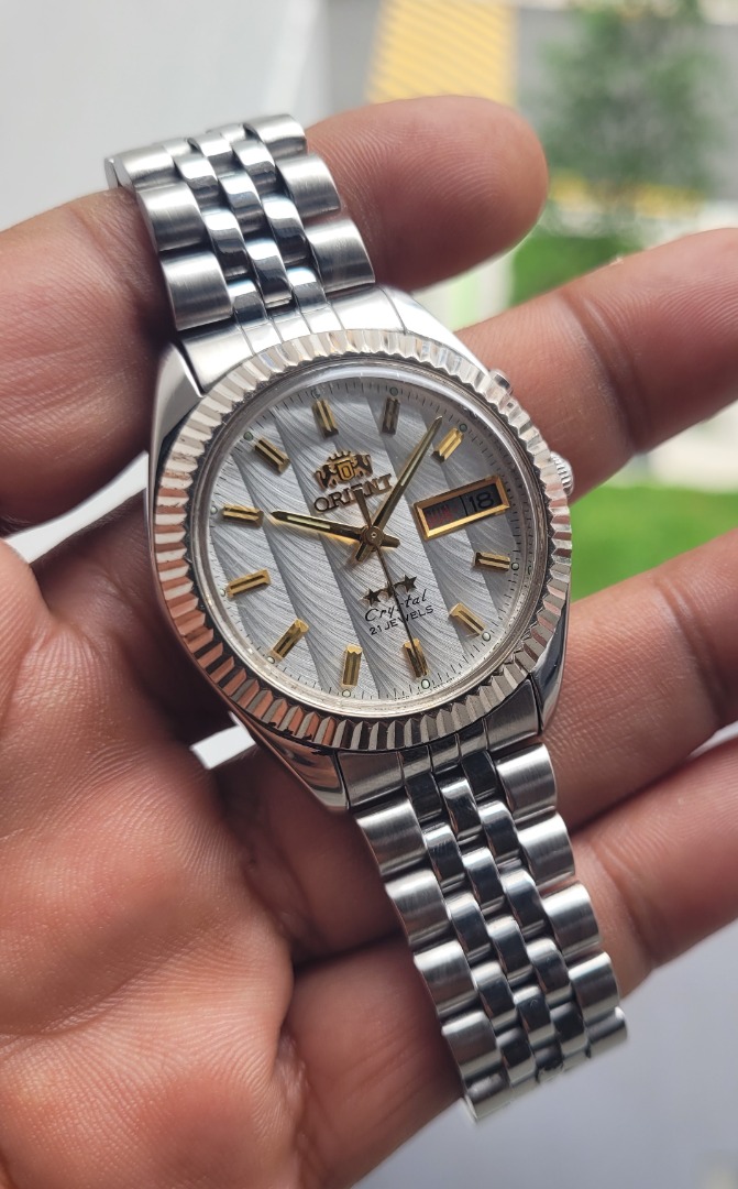 Orient SEM16009B Fluted Bezel Silver Tapestry Leaf Dial, Men's Fashion ...