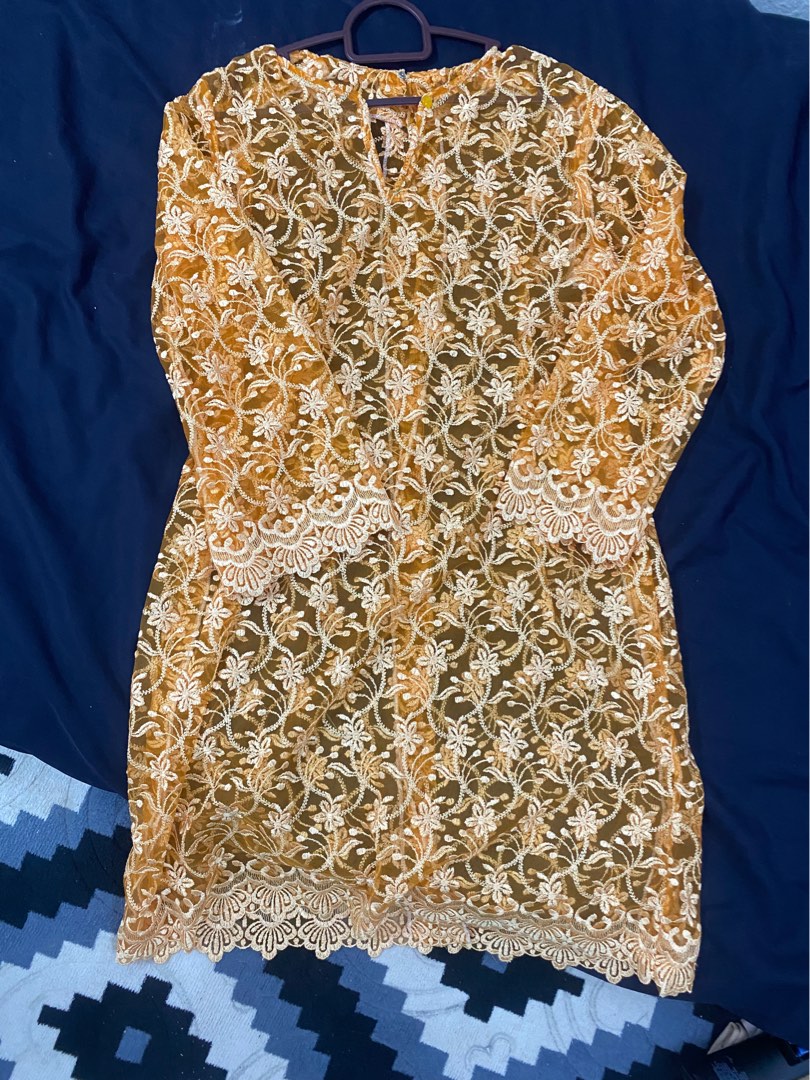 Outer sulam colour oren atau kuning pinang masak, Women's Fashion, Tops ...