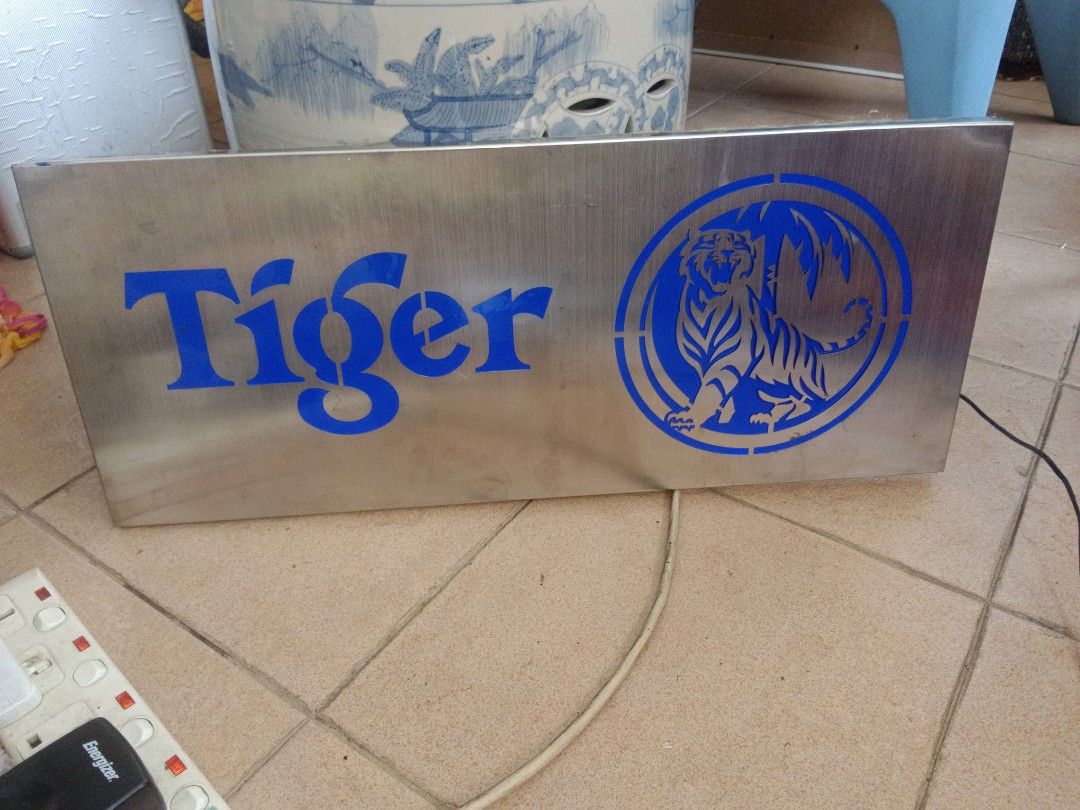 Rare Tiger Beer Metal Lightbox, Hobbies & Toys, Collectibles ...