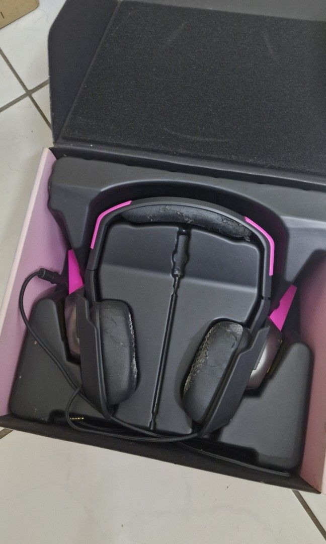 Razer x Overwatch Meka, Audio, Headphones & Headsets on Carousell
