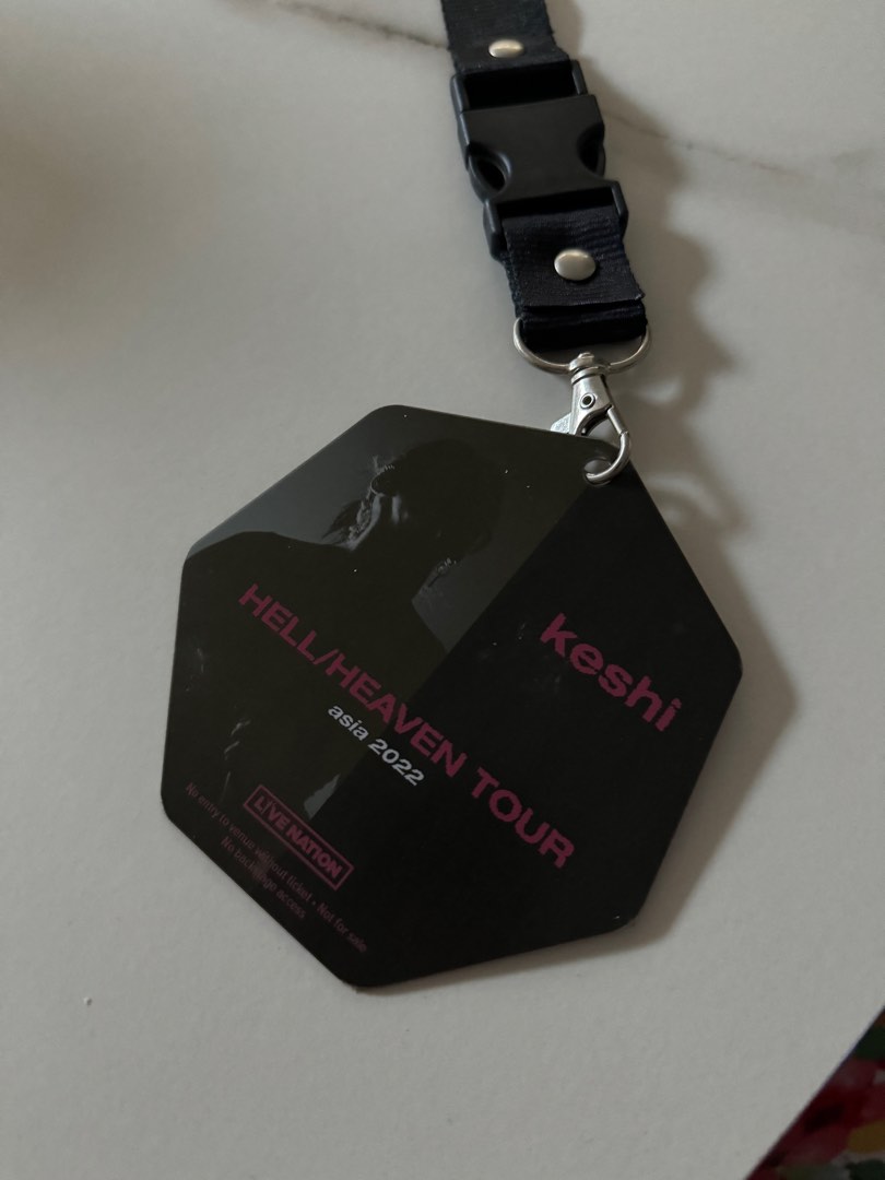 SIGNED / AUTOGRAPHED Keshi Hell/Heaven Tour 2022 VIP Lanyard, Hobbies ...