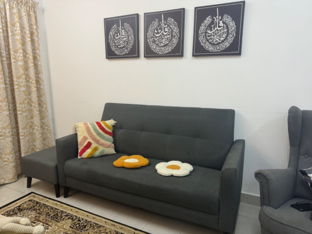 Sofa 2nd hand, Furniture & Home Living, Furniture, Sofas on Carousell
