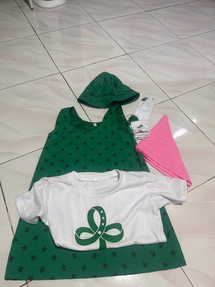 TWINKLE SCOUT UNIFORM, Babies & Kids, Babies & Kids Fashion on Carousell