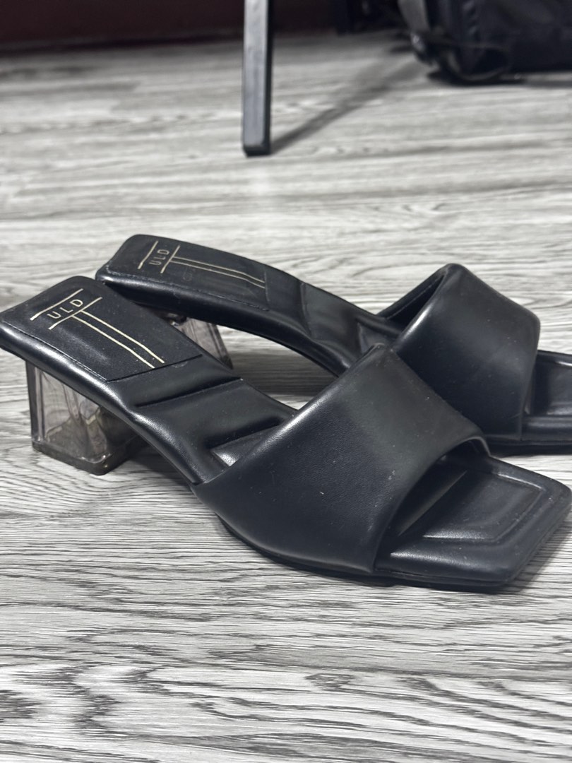 ULD Black Sandals, Women's Fashion, Footwear, Flats & Sandals on Carousell
