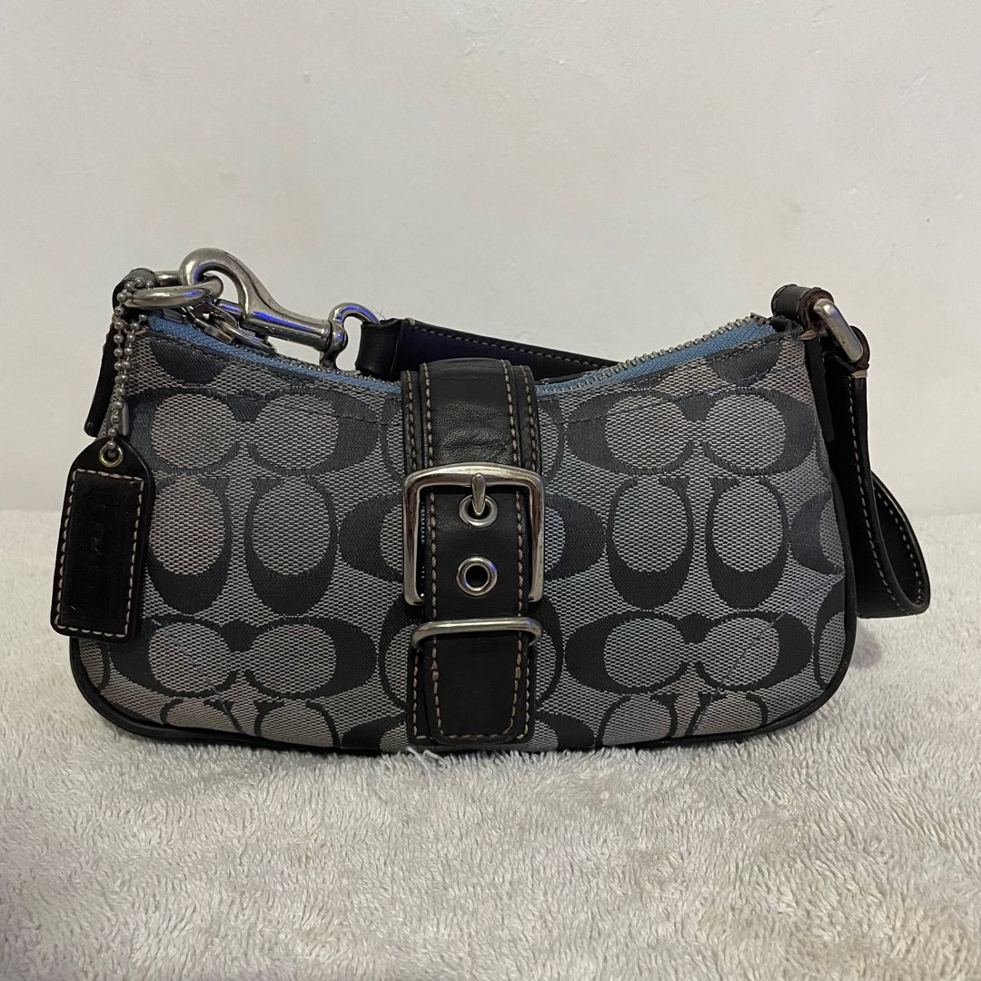 Vintage Coach Demi Buckle Kili Bag, Luxury, Bags & Wallets on Carousell