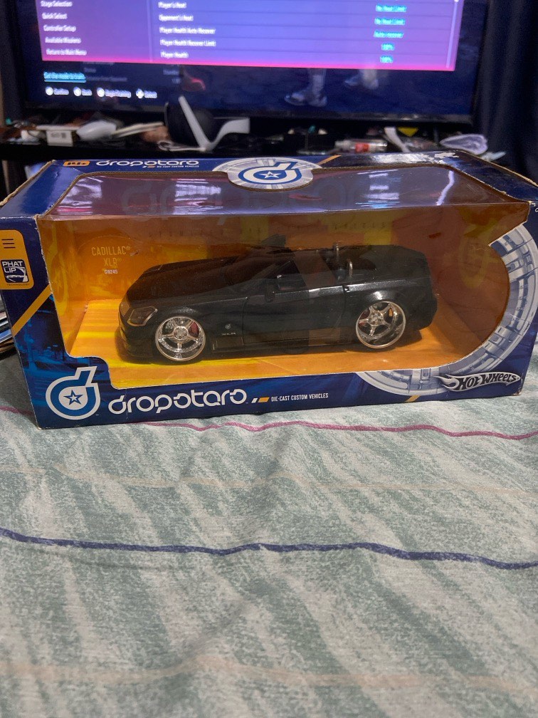 1/18 Hot Wheels Black Dropotaro Cadillac XLR, Hobbies & Toys ...