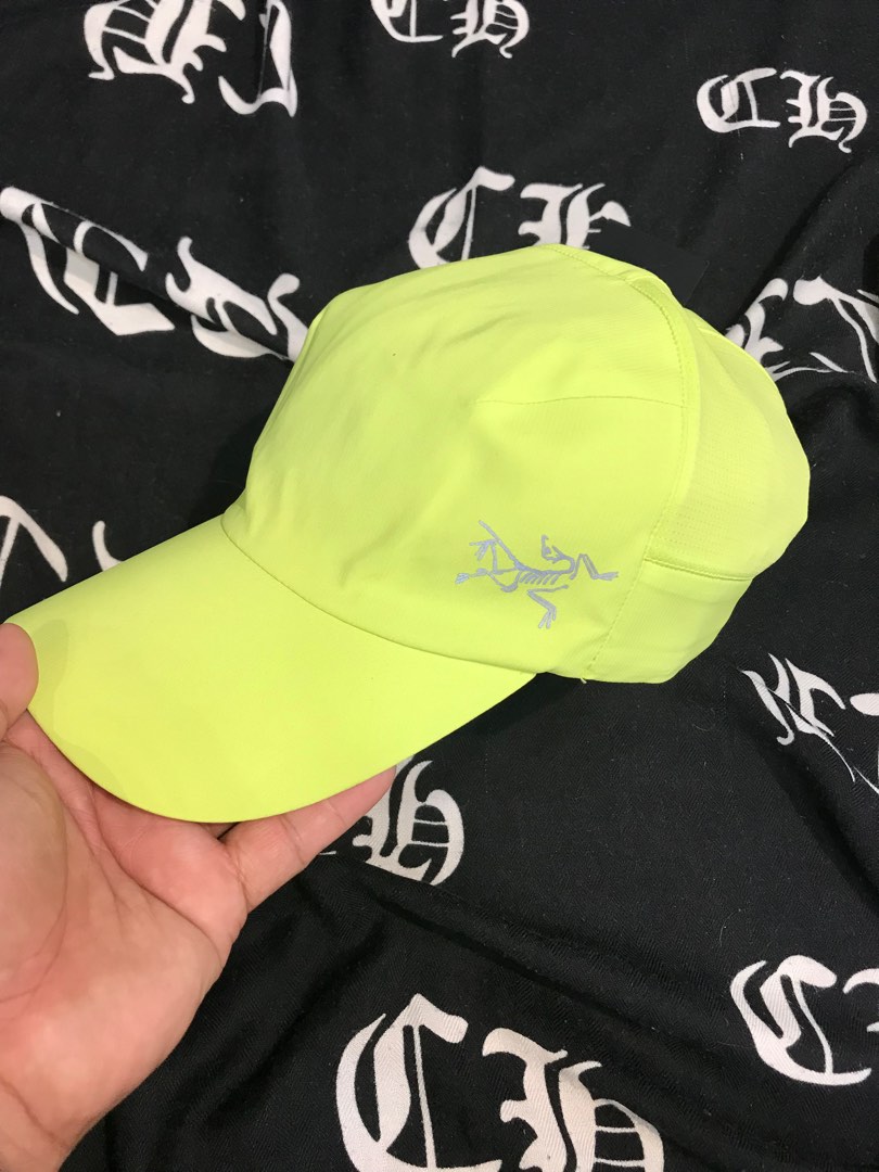 Arcteryx caps nilon, Desain & Kerajinan Tangan, Lainnya di Carousell