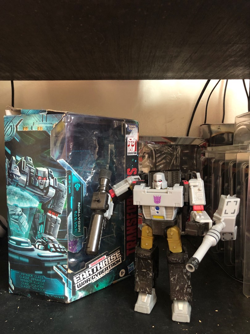 Megatron (Earthrise) Takara Tomy, Hobbies & Toys, Toys & Games on Carousell