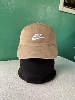 Nike Cap, Men's Fashion, Watches & Accessories, Cap & Hats on Carousell