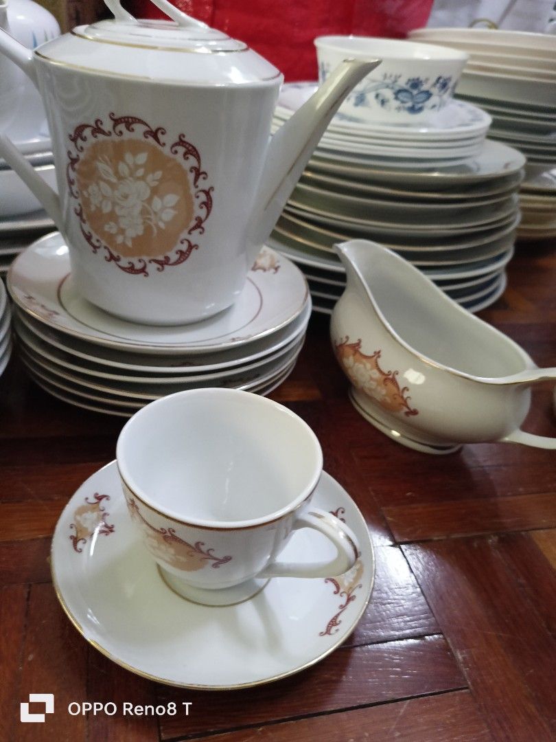 Pinggan mangkuk dan cawan teko, Furniture & Home Living, Kitchenware ...