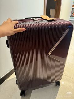 Samsonite spinner choca 68/25, Hobbies & Toys, Travel, Luggage on Carousell