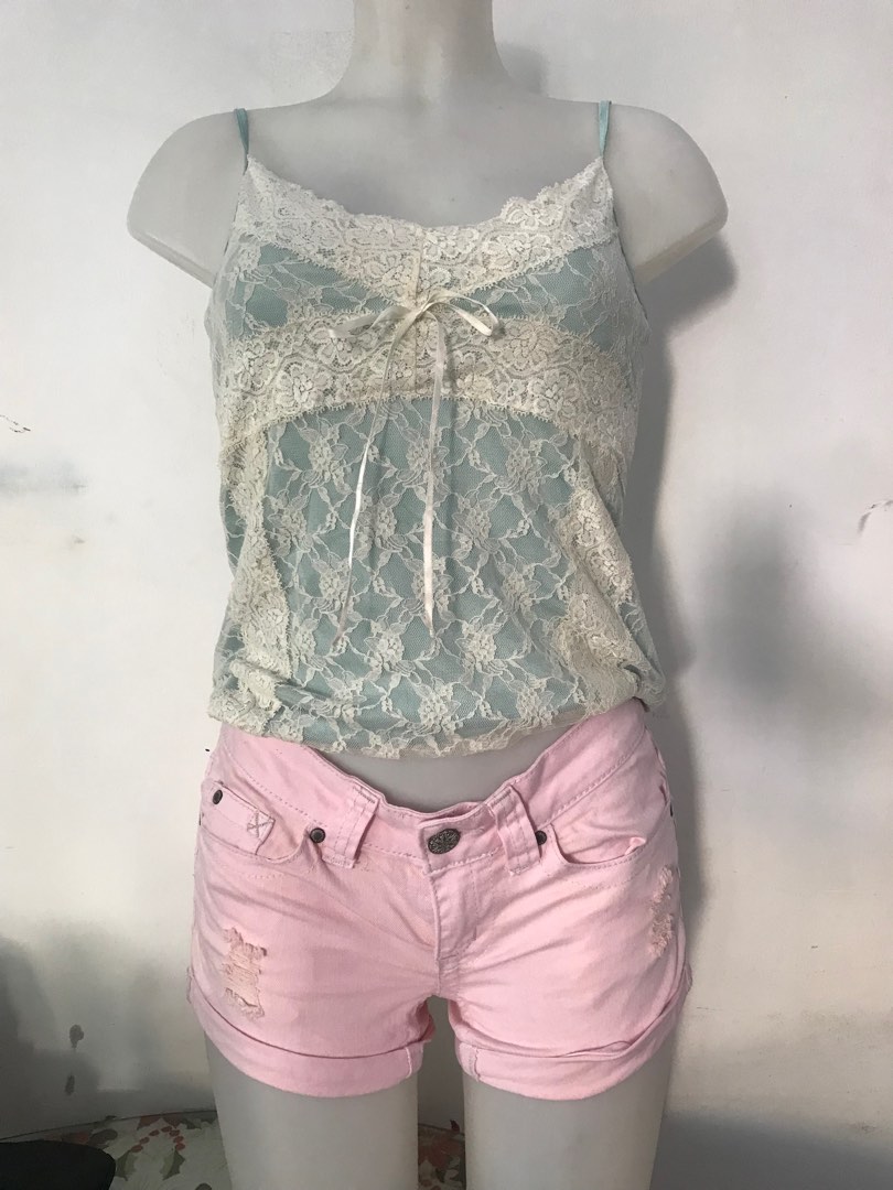 TOPS COQUETTE, Women's Fashion, Tops, Sleeveless on Carousell