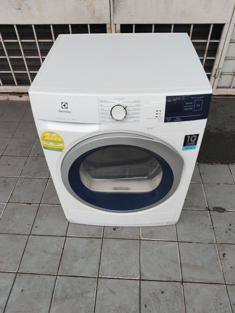Used Electrolux condenser clothes dryer 7.0kg, pengering baju drying ...