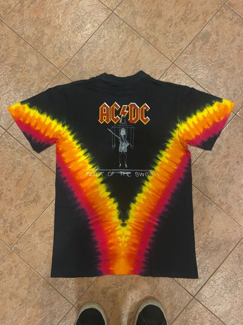 ACDC Lightning Angus Vintage Band bkn stussy metallica nirvana led zepellin svg baggy, Men's ...
