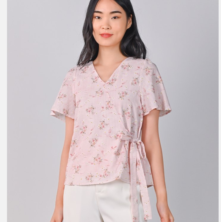 BN AWE XL Rina Faux Tie Sash top in Pink, Women's Fashion, Tops ...