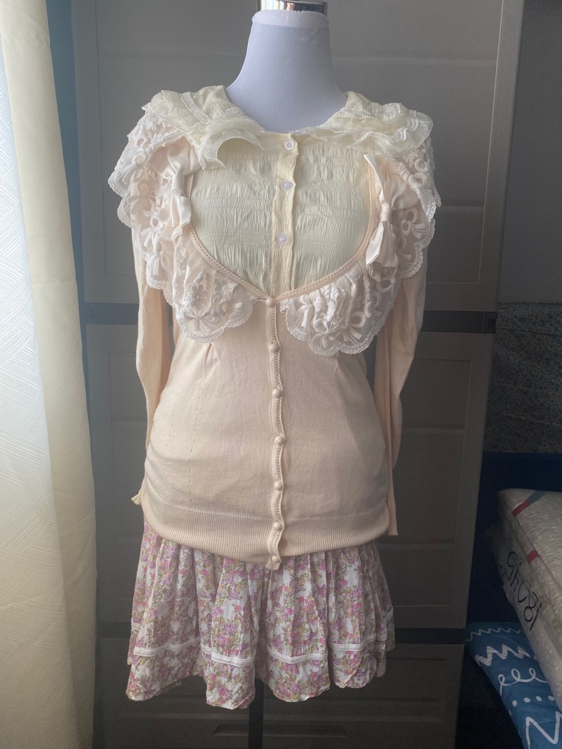 Coquette SET for 500, Women's Fashion, Dresses & Sets, Sets or ...