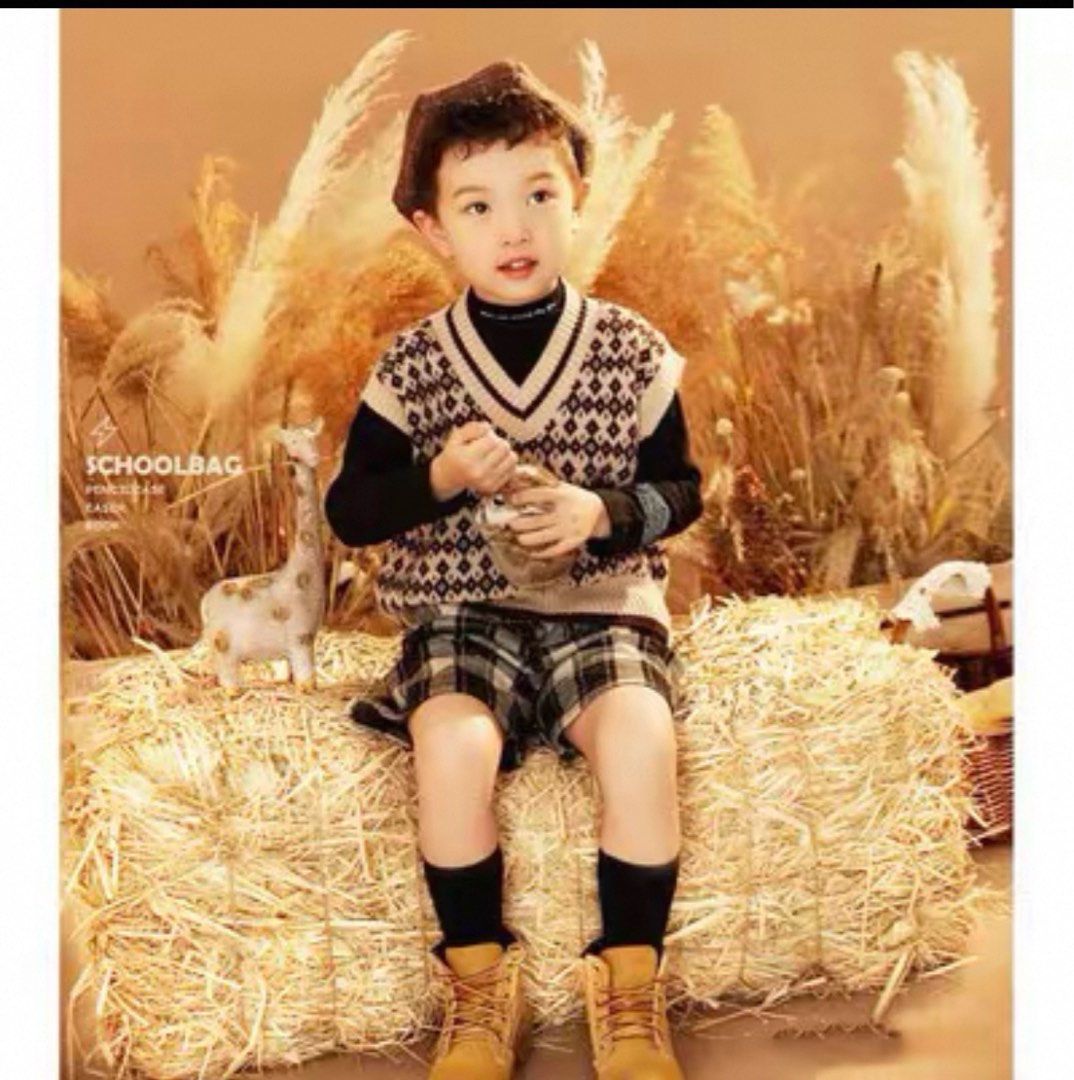 Dried grass haystack hay rustic window display event barn, Hobbies ...