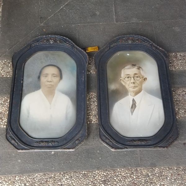 foto peranakan Vintage Authentic 1935 Frame Cembung Babah Nyonya, Antik ...