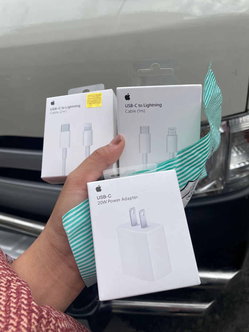 Iphone charger 20w w/ serial orig, Mobile Phones & Gadgets, Mobile ...