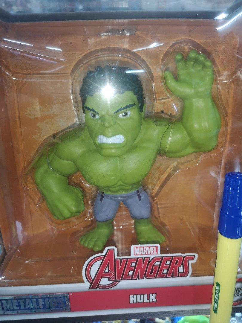 Jada Toys Die-cast Marvel Hulk 15cm, Hobbies & Toys, Toys & Games on ...