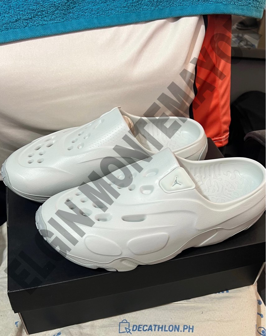 Jordan Roam Clogs, Men's Fashion, Footwear, Sneakers on Carousell